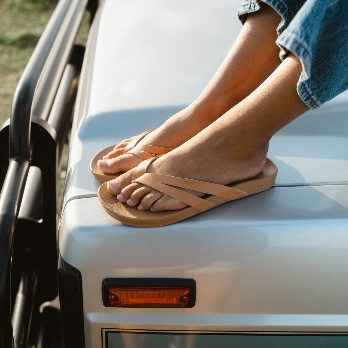 Alle Reef slippers dames – Reef.eu